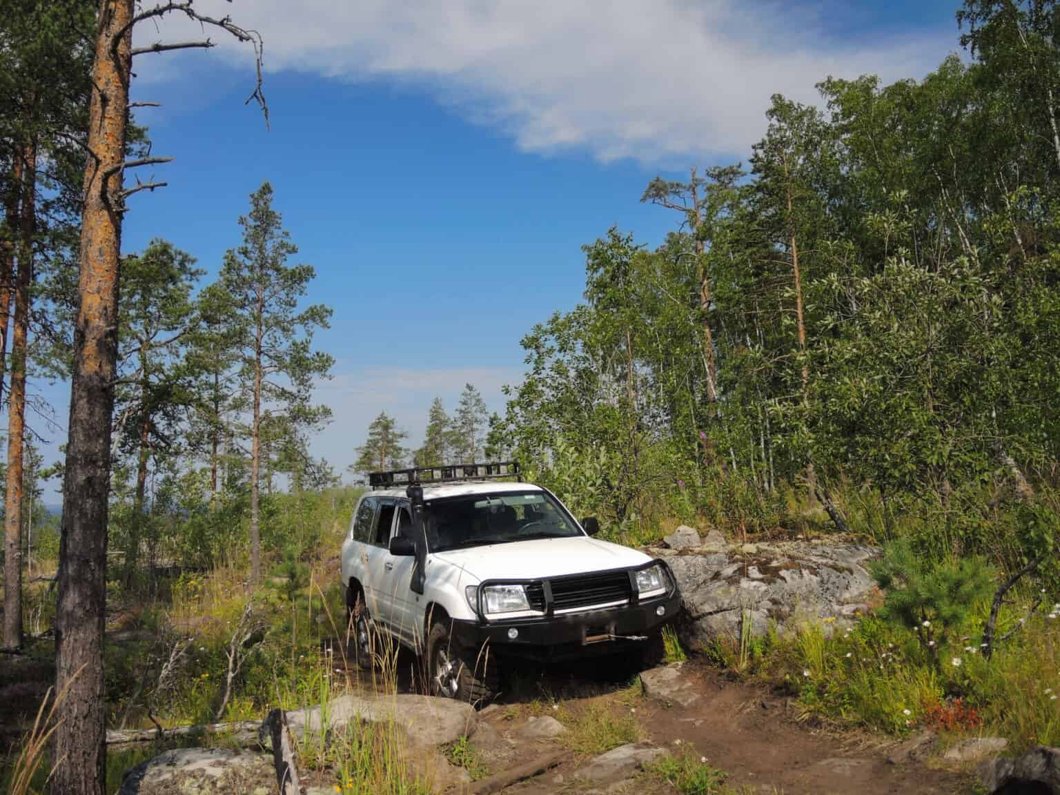 Should I Fix My Car Before Selling to CarMax? - Four Wheel Trends