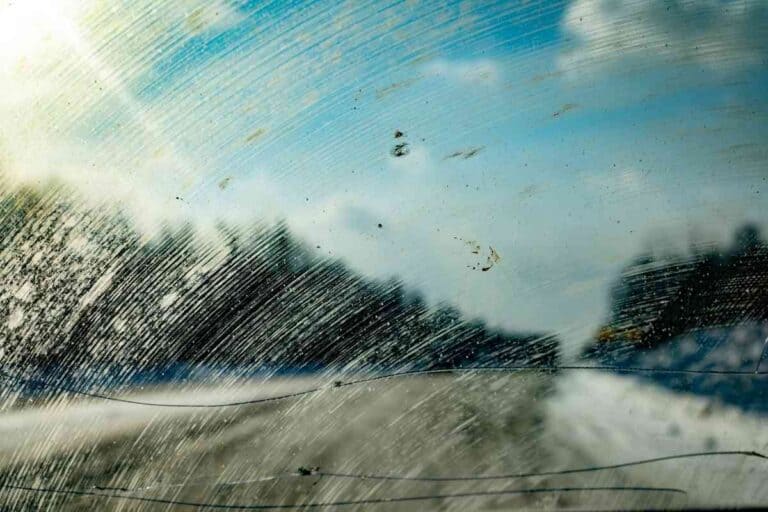 4 Ways To Remove Scratches From A Car Windshield - Four Wheel Trends