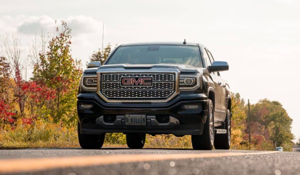 Which Is Better: The GMC Sierra Or The Chevy Silverado? - Four Wheel Trends