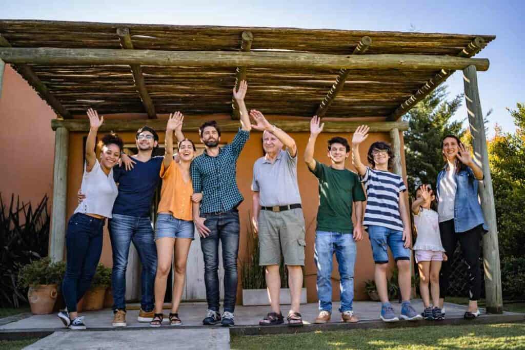 5 Best SUVs for Large Families: These 9-seat Suvs have Room for ...