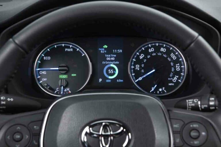 Toyota RAV4 Check Engine Light, VSC, and 4WD On: Troubleshooting Tips ...