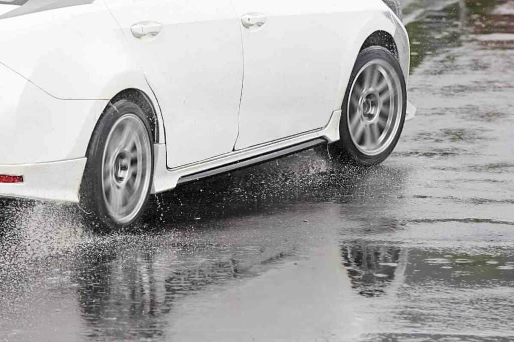 Traction Control System Explained: Enhancing Vehicle Stability - Four ...