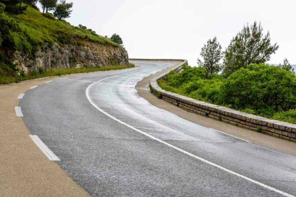 Traction Control System Explained: Enhancing Vehicle Stability - Four ...